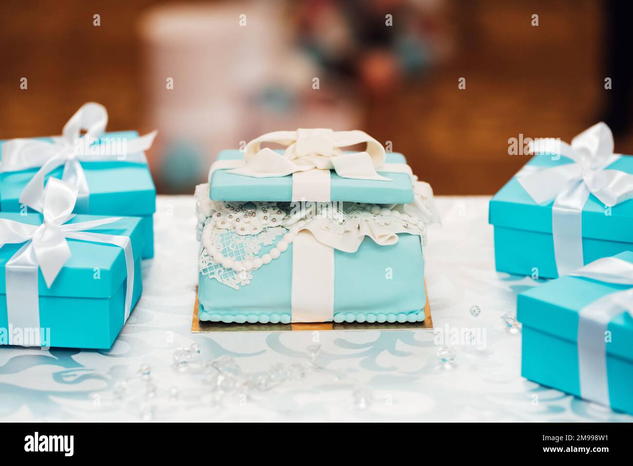Tiffany style hi-res stock photography and images - Alamy