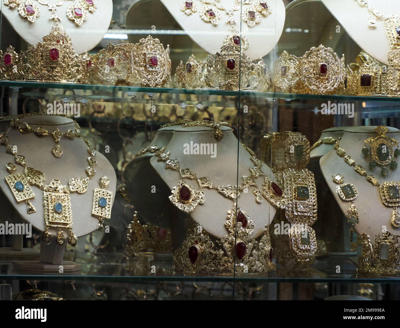 jewel shop in fes medina bazaar Morocco Stock Photo - Alamy