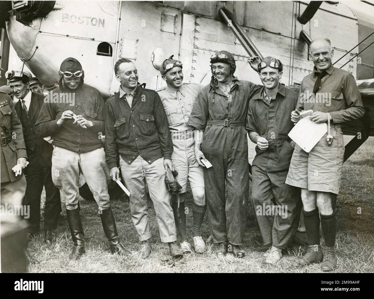The arrival of the aircraft of the American World Flight at Croydon ...