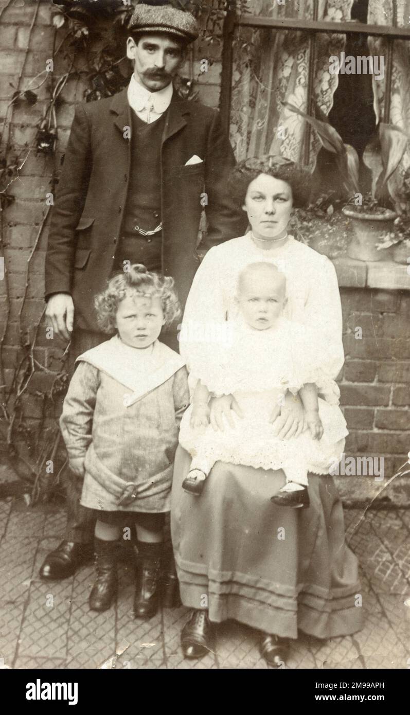 Working Class family in their Sunday Best Attire Stock Photo - Alamy