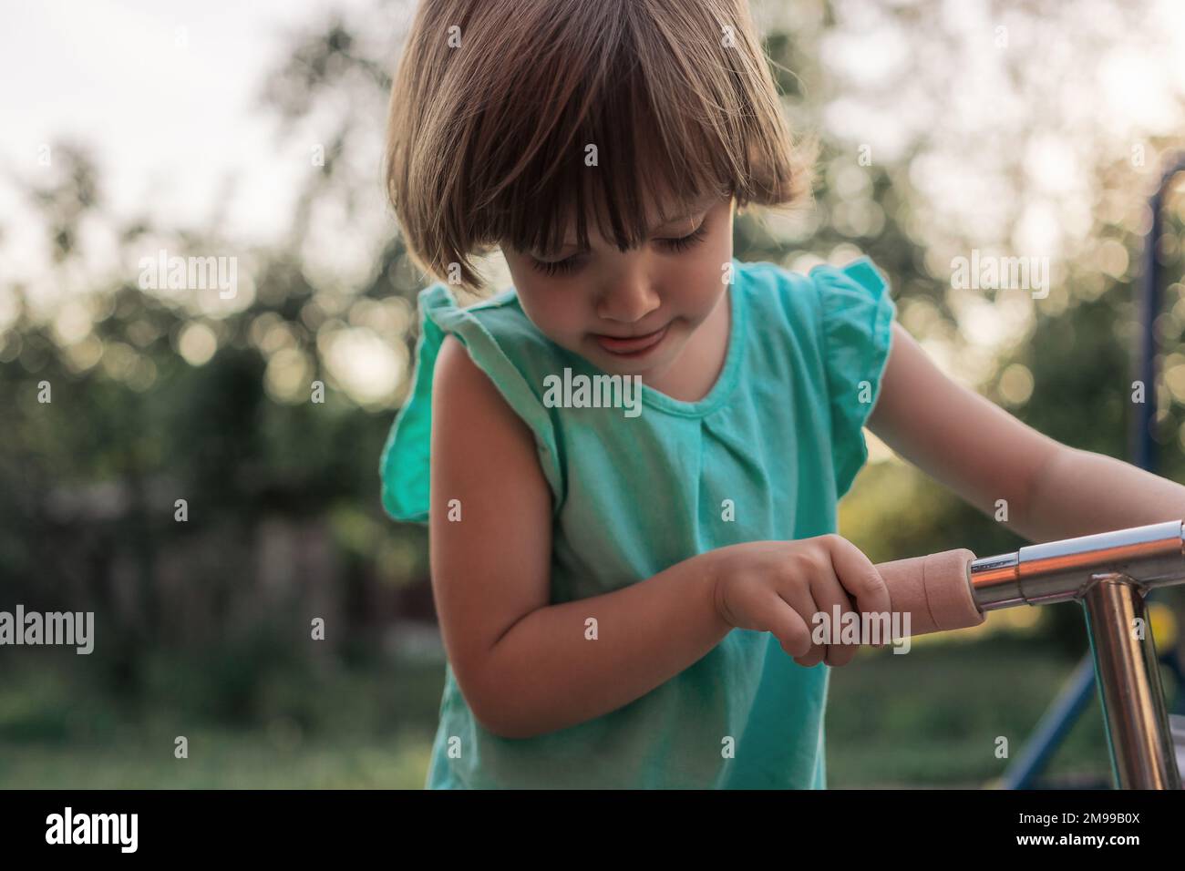 Children playing during the summer hi-res stock photography and images ...