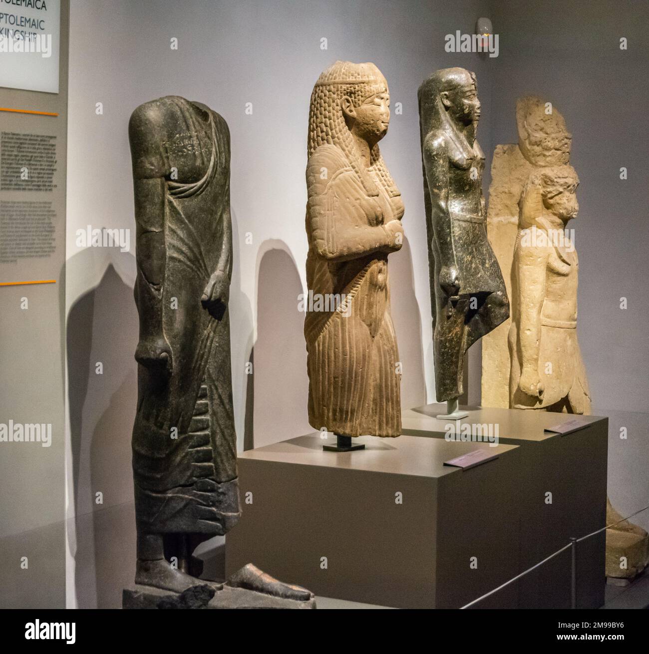 Ancient Egyptian statue - Turin Egyptian Museum - Turin, Piedmont ...