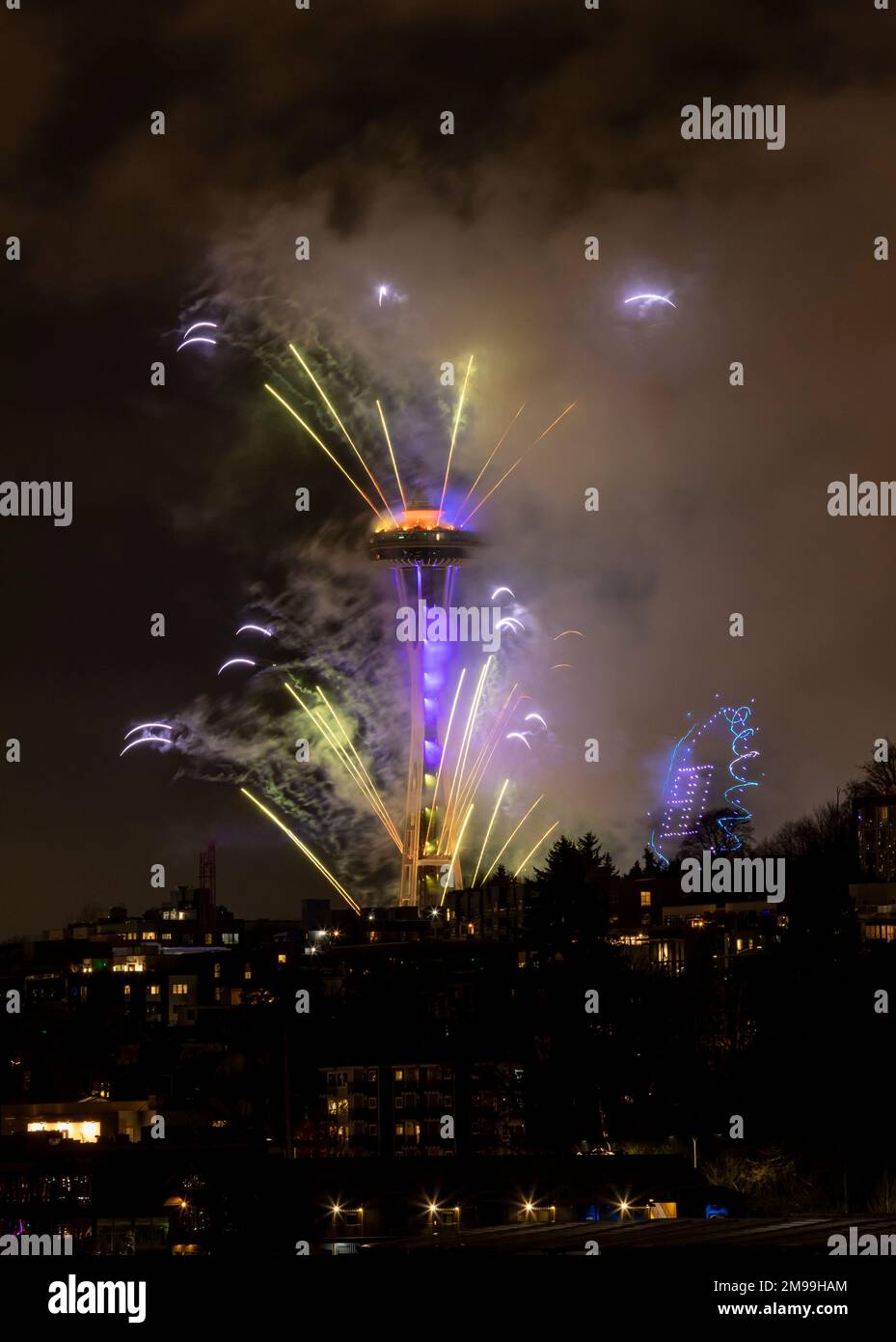 WA22905-00...WASHINGTON - Welcoming 2023 with fireworks and a laser ...