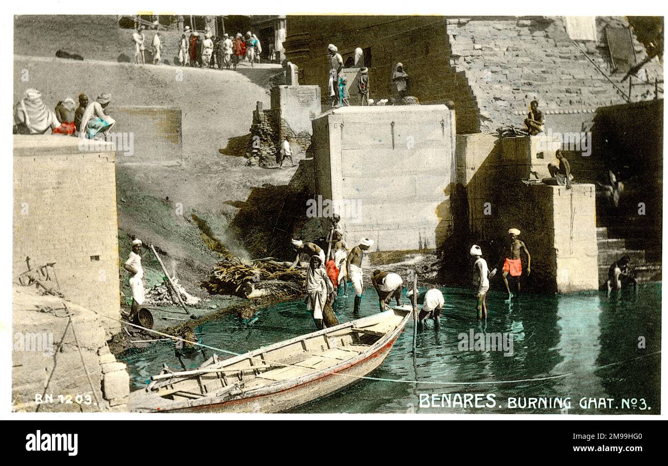 Asian river boats Cut Out Stock Images & Pictures - Alamy