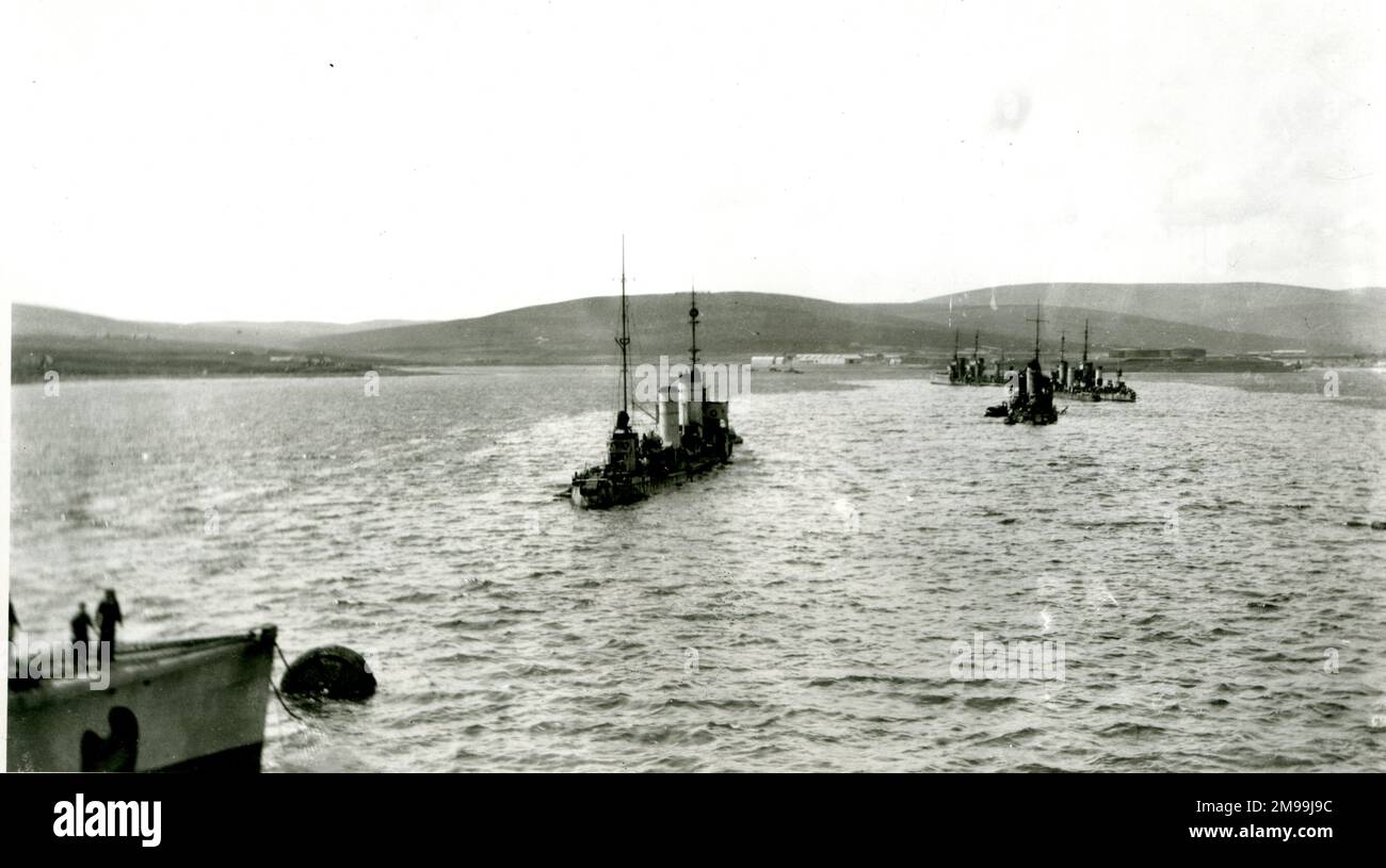 Sinking of the German Fleet at Scapa Flow after the First World War, 21 ...