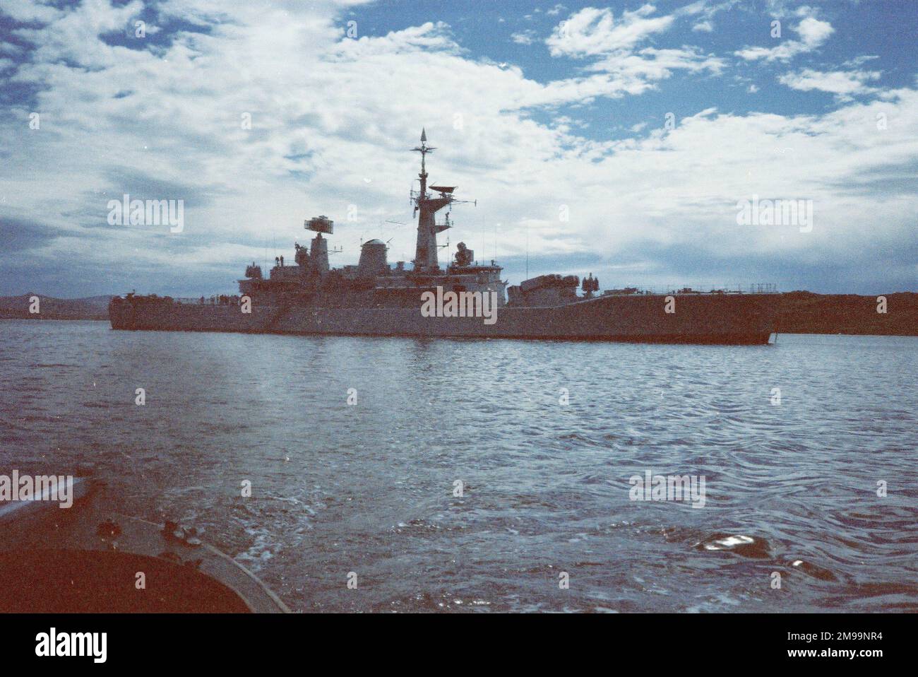 HMS Minerva (F45), a Leander-class Frigate of the Royal Navy, at ...