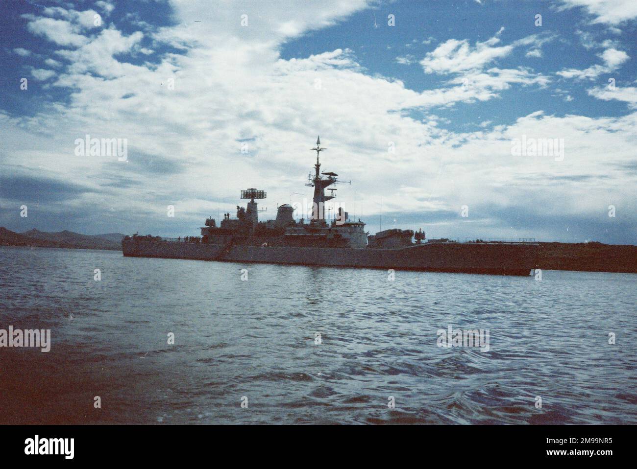 HMS Minerva (F45), a Leander-class Frigate of the Royal Navy, at ...
