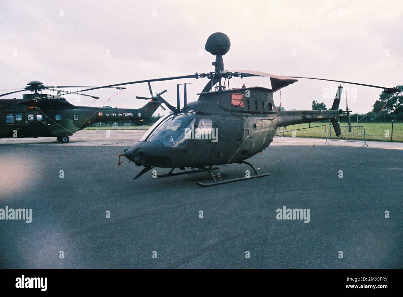 Bell OH-58D Kiowa '87-0744 ' of B Coy, 1st Arm.Div. United states Army ...