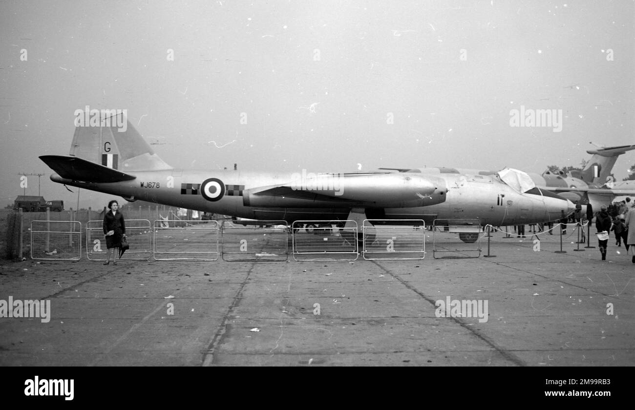 Royal Air Force English Electric Canberra B Mk.2 WJ678 'G' of 85 Squadron at Biggin Hill Stock ...