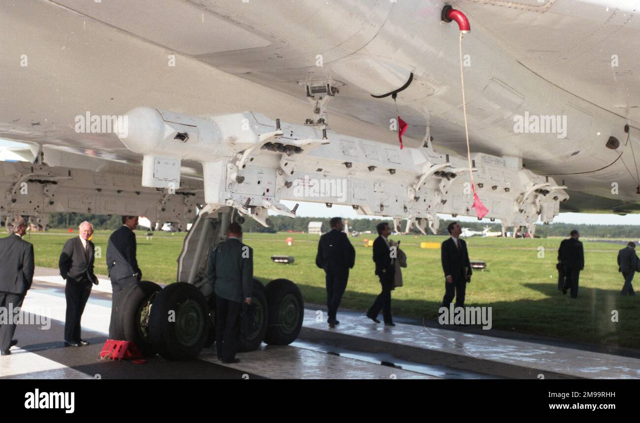 Ejector rack hi-res stock photography and images - Alamy