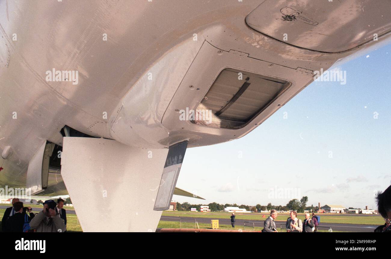 Farnborough 92 - Tupolev Tu-22M-3 (unmarked) (msn 12112347) Detail of ...