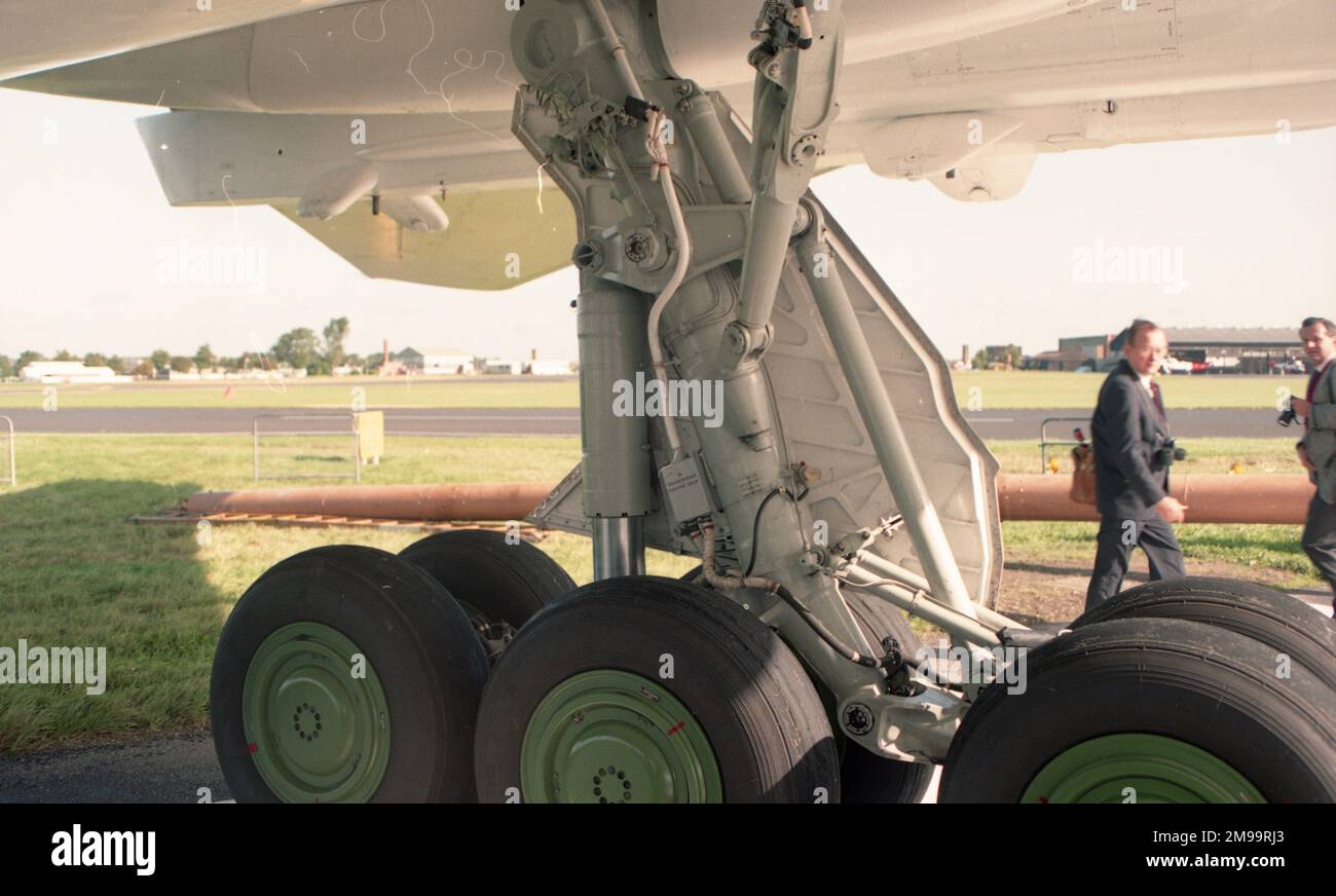 Farnborough 92 - Tupolev Tu-22M-3 (unmarked) (msn 12112347) Detail of ...