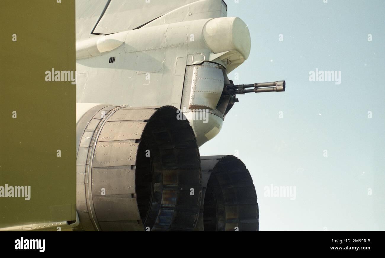 Twin barrelled hi-res stock photography and images - Alamy