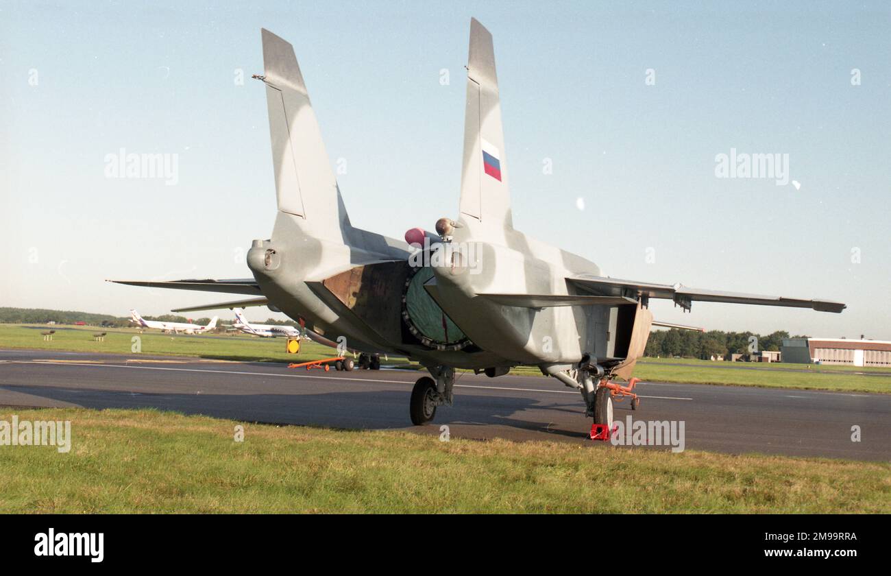 Farnborough 92 - Yakovlev Yak-141 (c/n 48-2) 'White 141' - The second ...