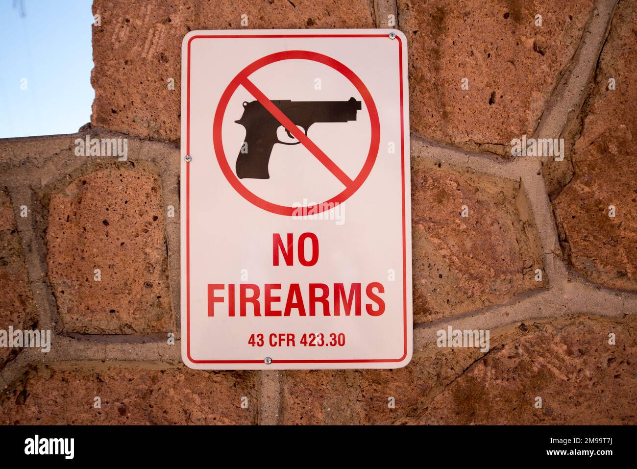 Firearms symbol hi-res stock photography and images - Alamy
