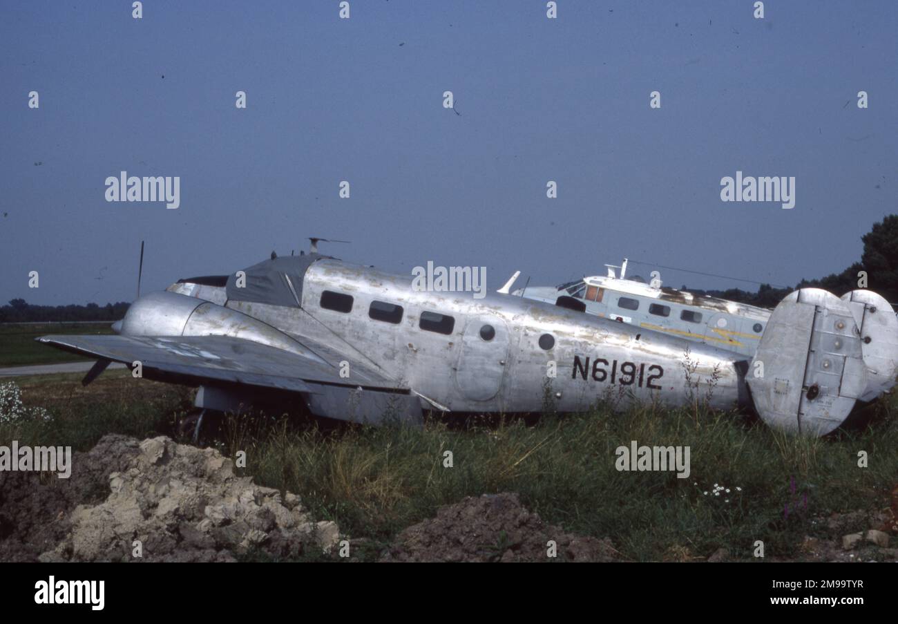 Beech 18 aircraft hi-res stock photography and images - Alamy