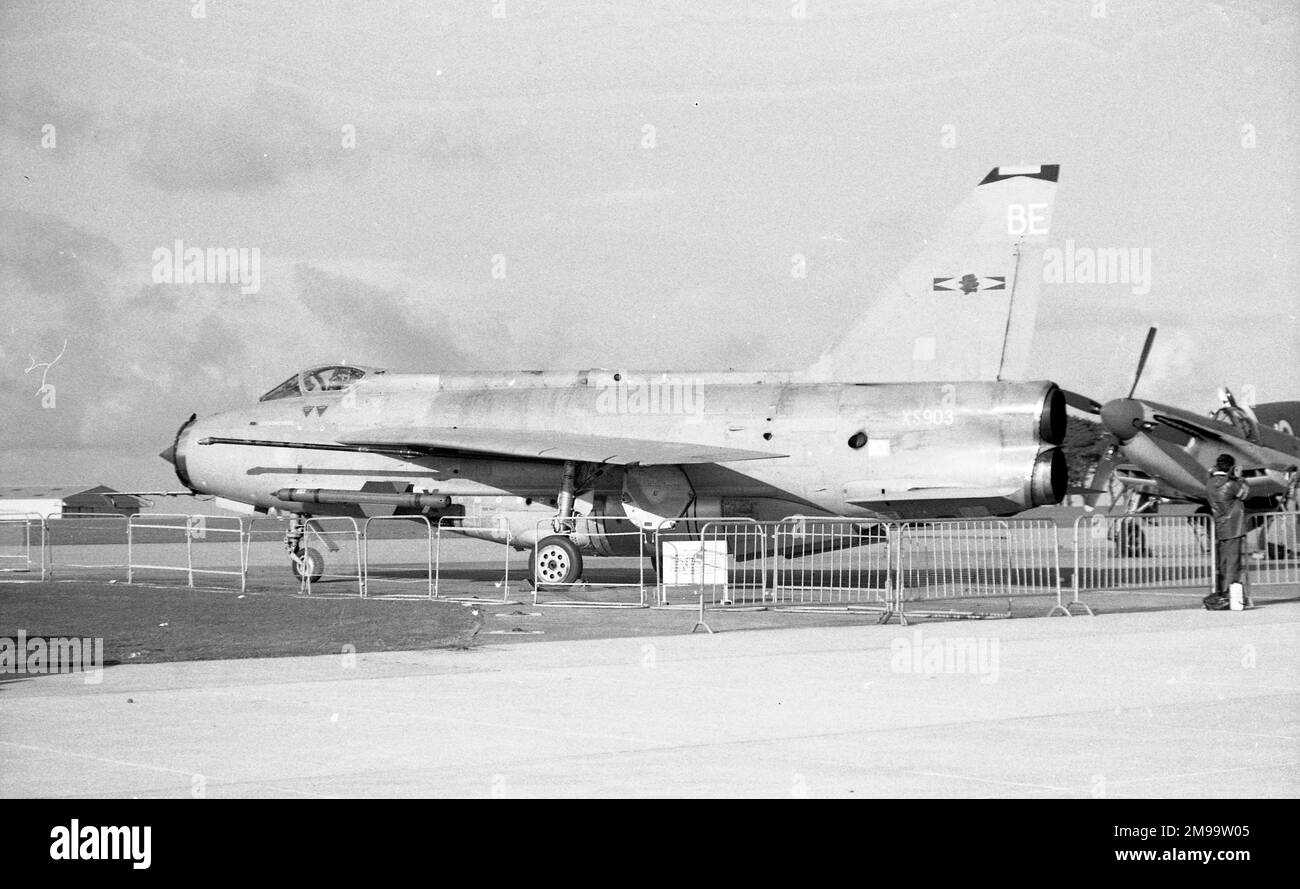 Royal Air Force BAC Lightning F Mk.6 XS903 'BE' of No. 11 Squadron RAF ...