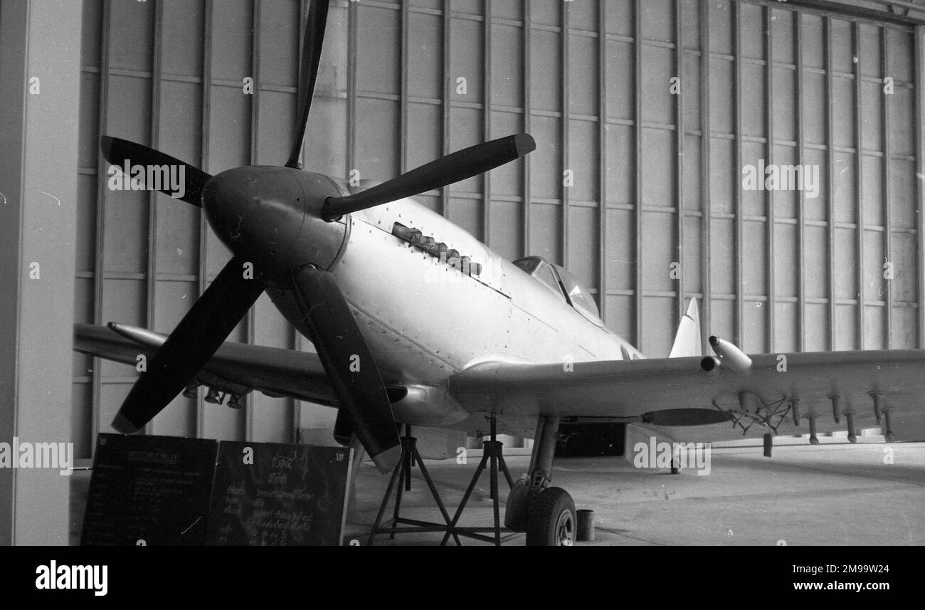 Fighter Type 14 - Supermarine Spitfire FR Mk.XIV 'Kh14-1/93' in the ...