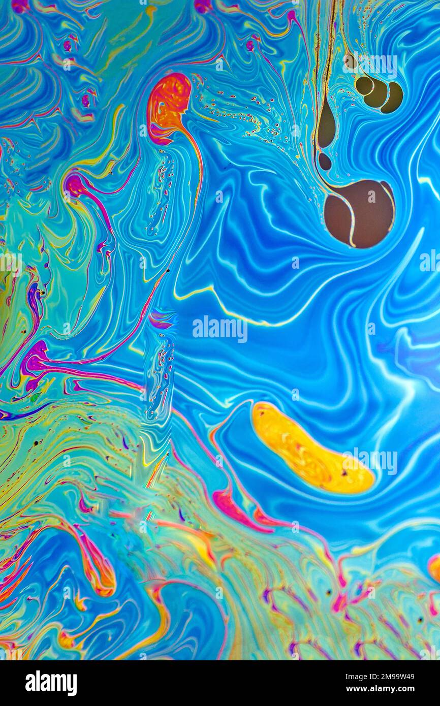 Amazing inflorescent colors are created by the light on a soap bubble ...