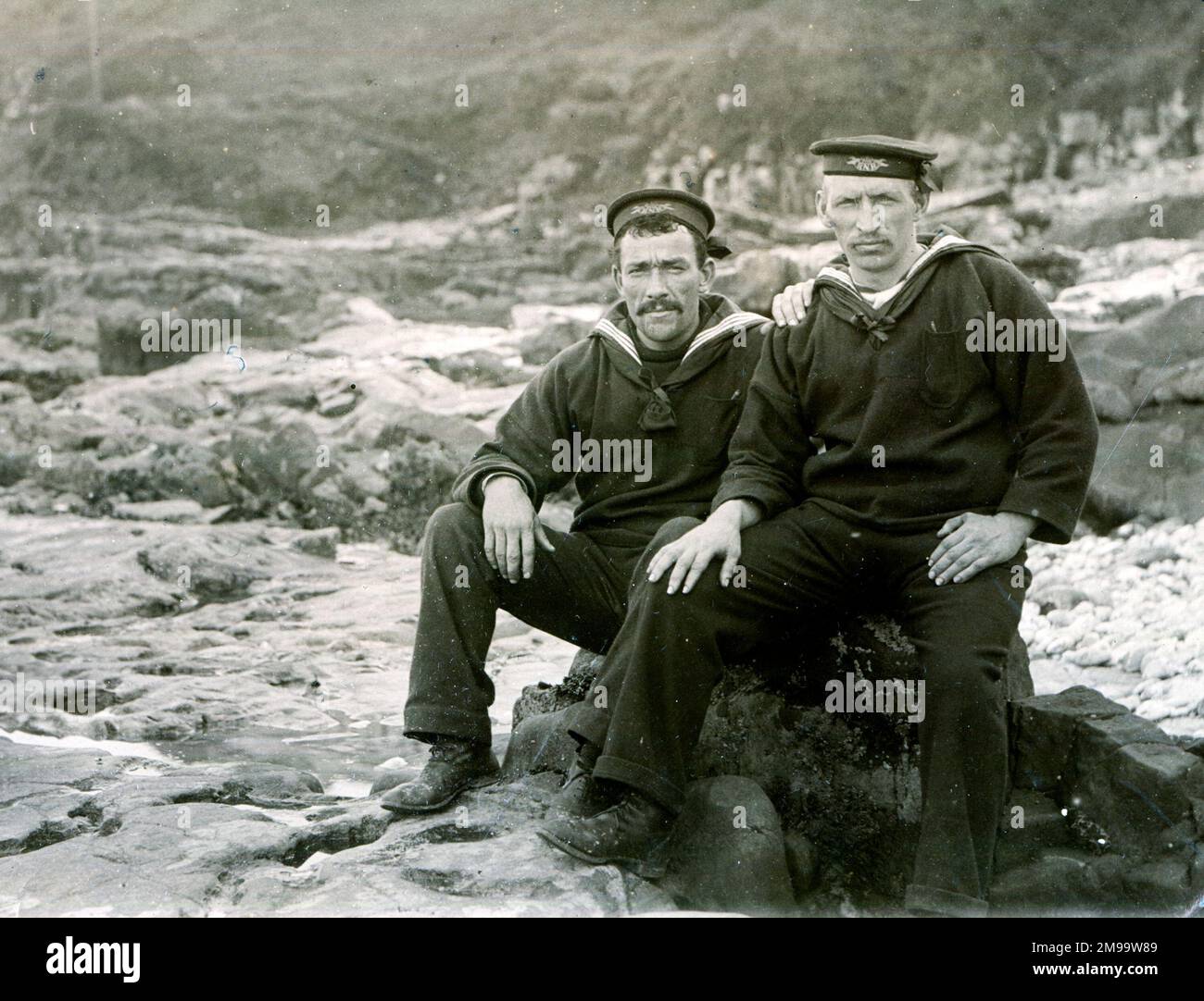 Two sailors hi-res stock photography and images - Alamy
