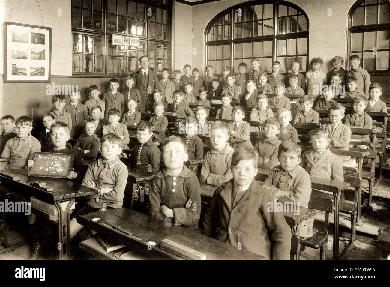 1920s school classroom hi-res stock photography and images - Alamy