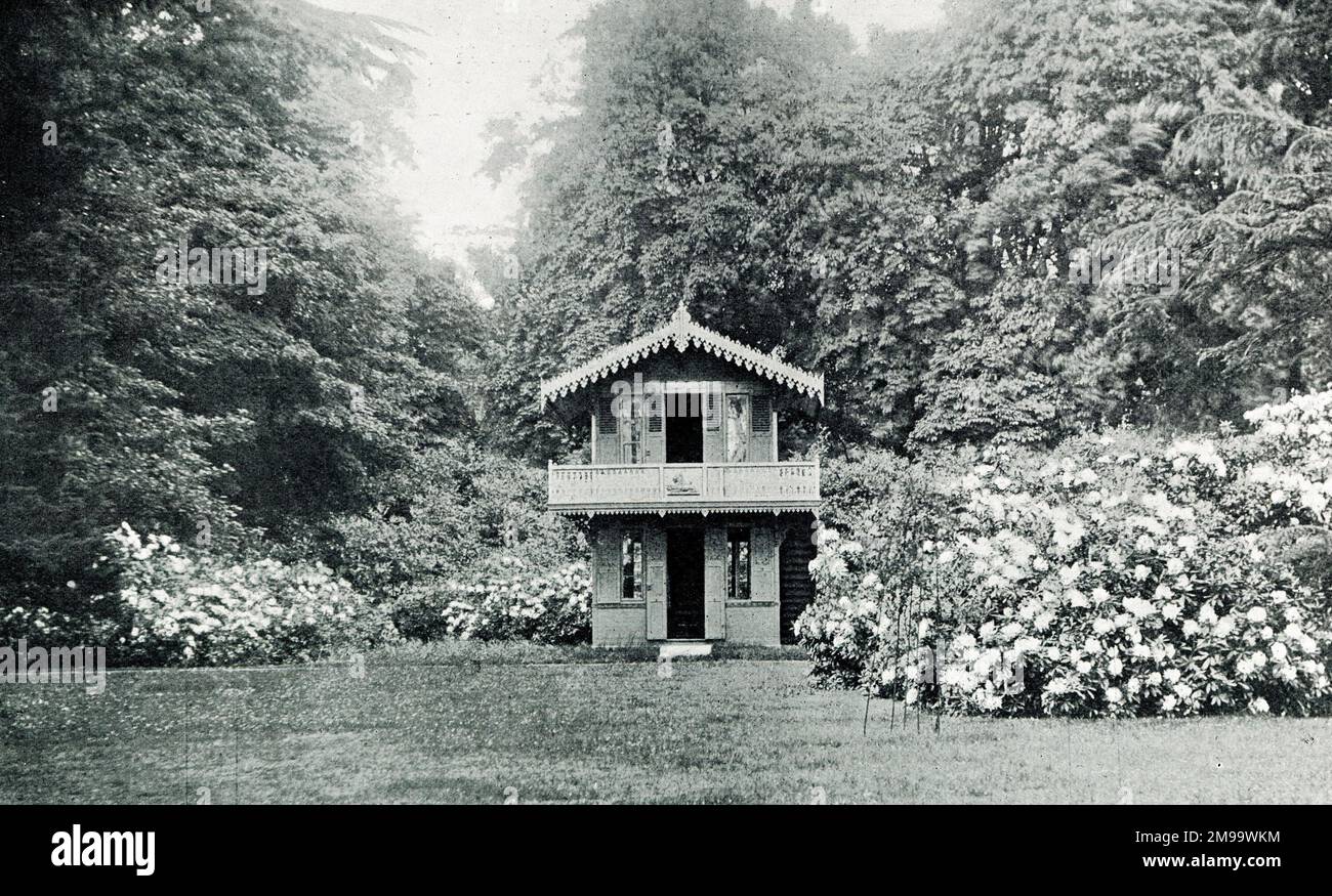 Victorian chalet hi-res stock photography and images - Alamy