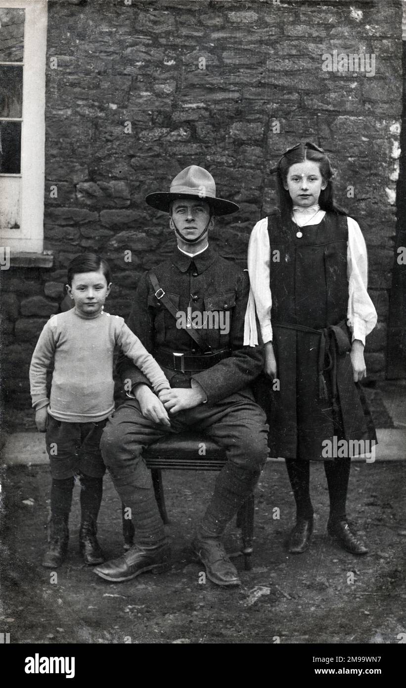 WW1 - Canadian Mountie with his two children Stock Photo - Alamy