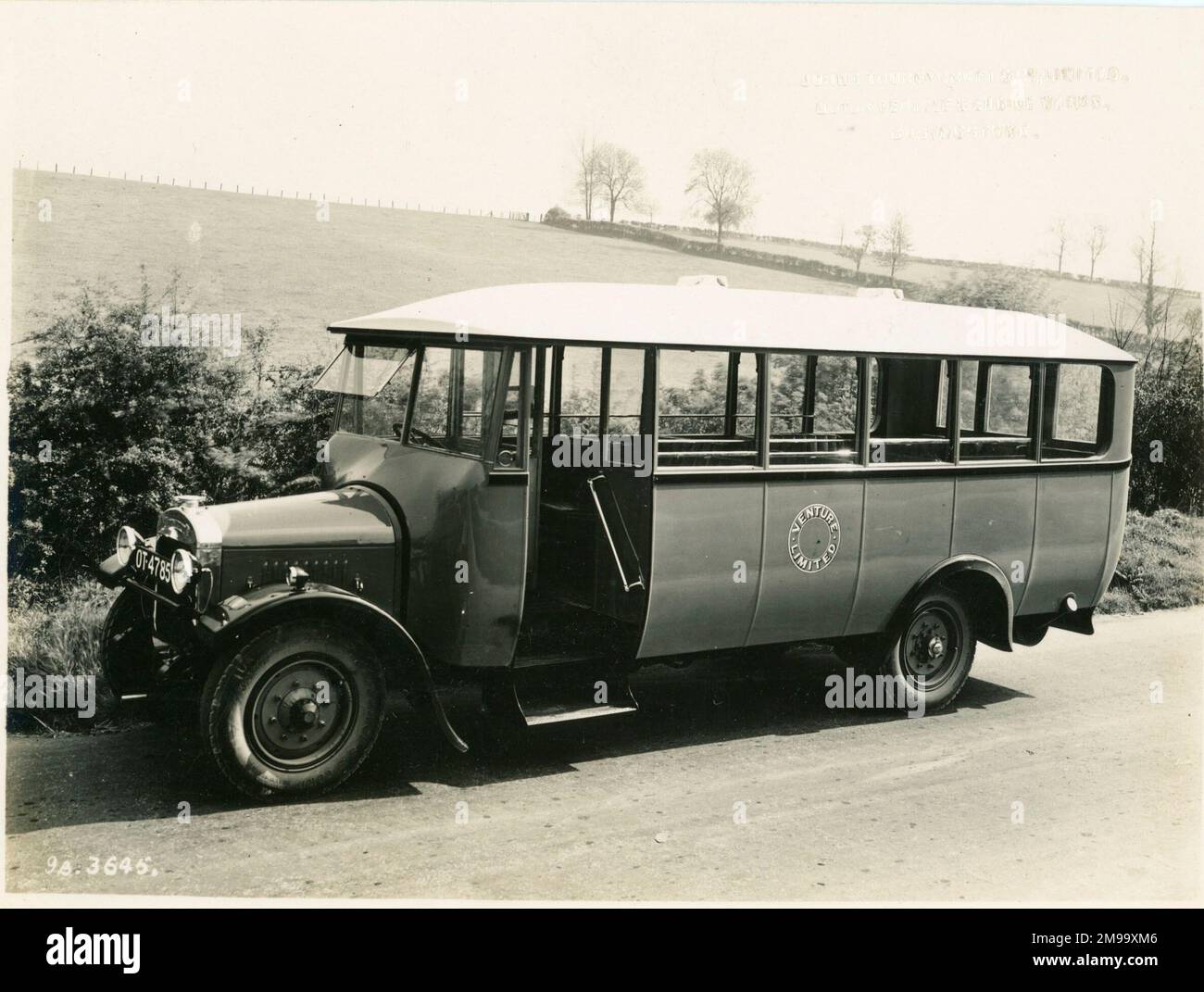 Venture Ltd A2 long bus, Wadham Stock Photo - Alamy