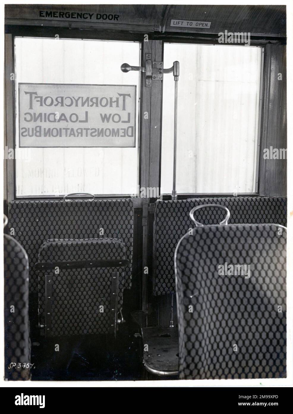 Bus loading hi-res stock photography and images - Alamy