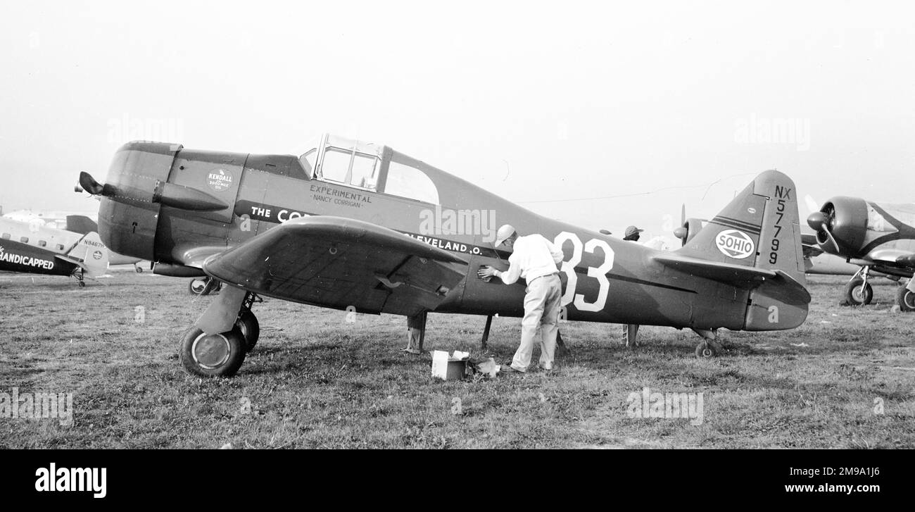 North american plane Black and White Stock Photos & Images - Alamy