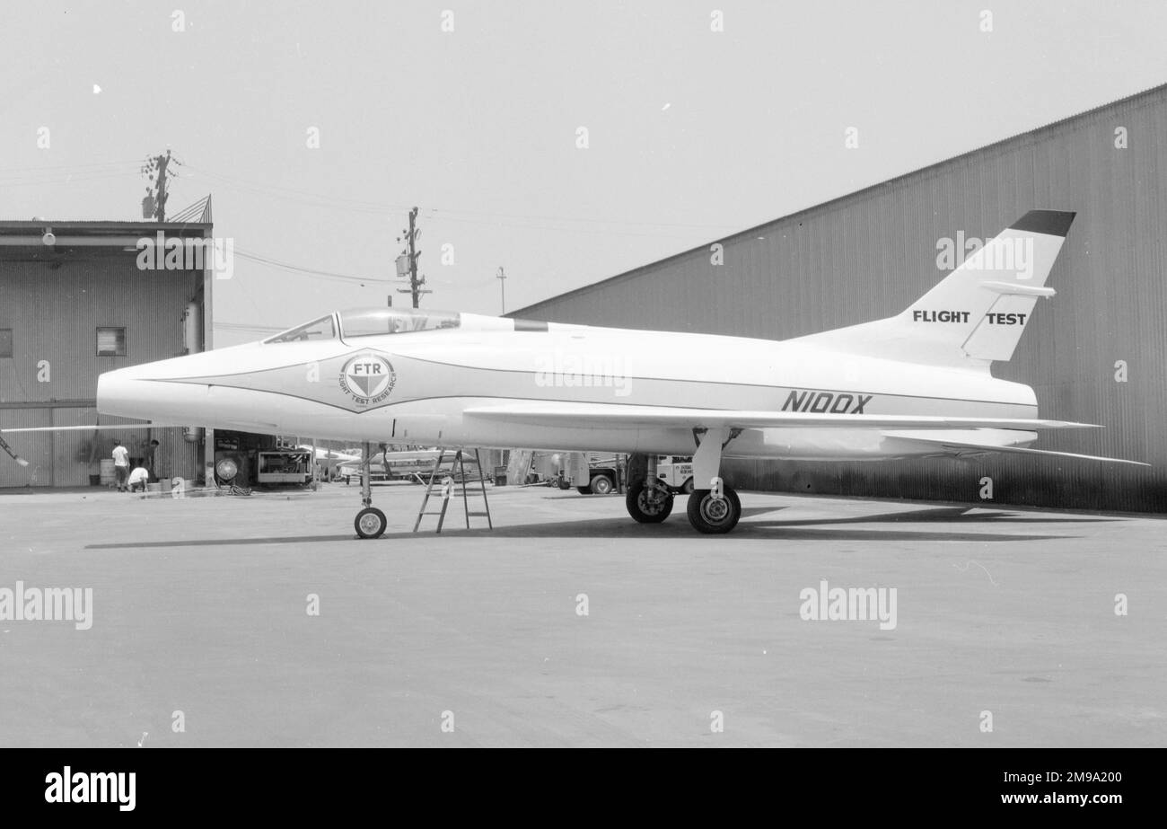 F 100a 20 na hi-res stock photography and images - Alamy