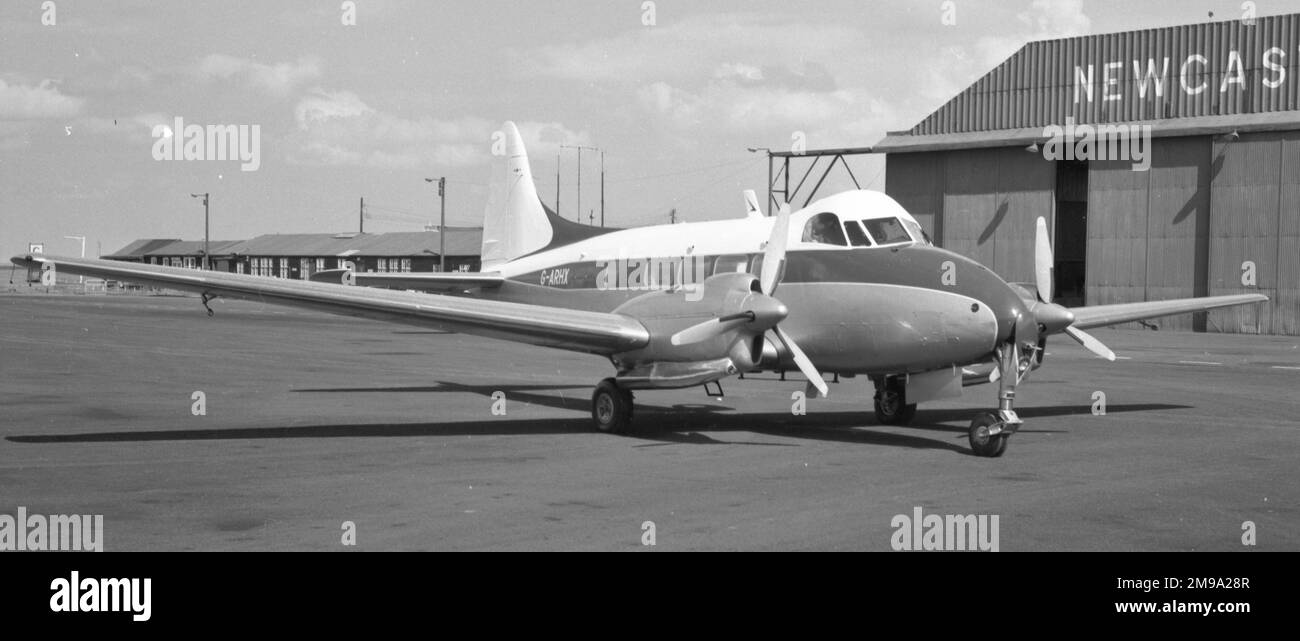 De havilland dh 104 hi-res stock photography and images - Alamy