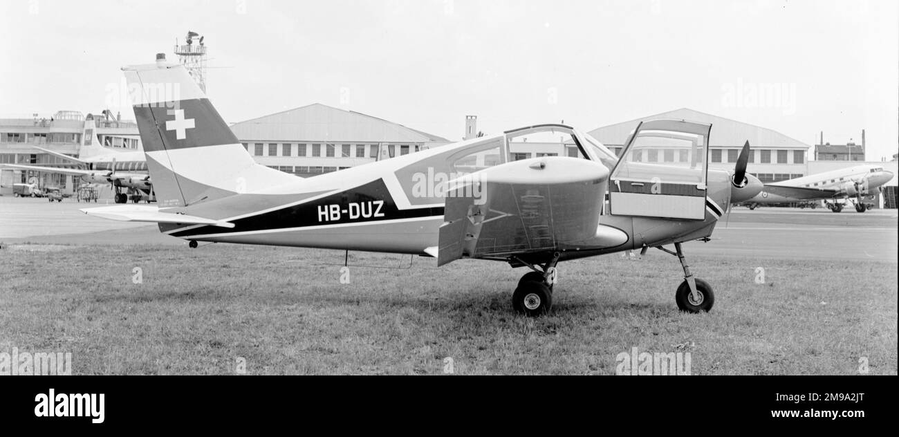Gardan GY-180 Horizon HB-DUZ Stock Photo - Alamy