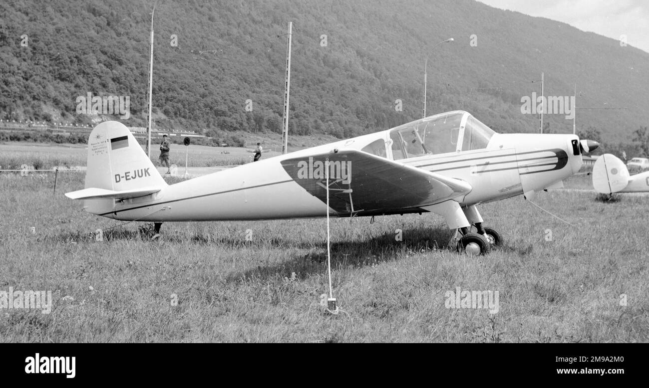Klemm Kl 107b D-EJUK Stock Photo - Alamy