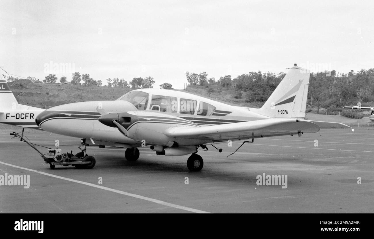 Aztec aircraft hi-res stock photography and images - Alamy