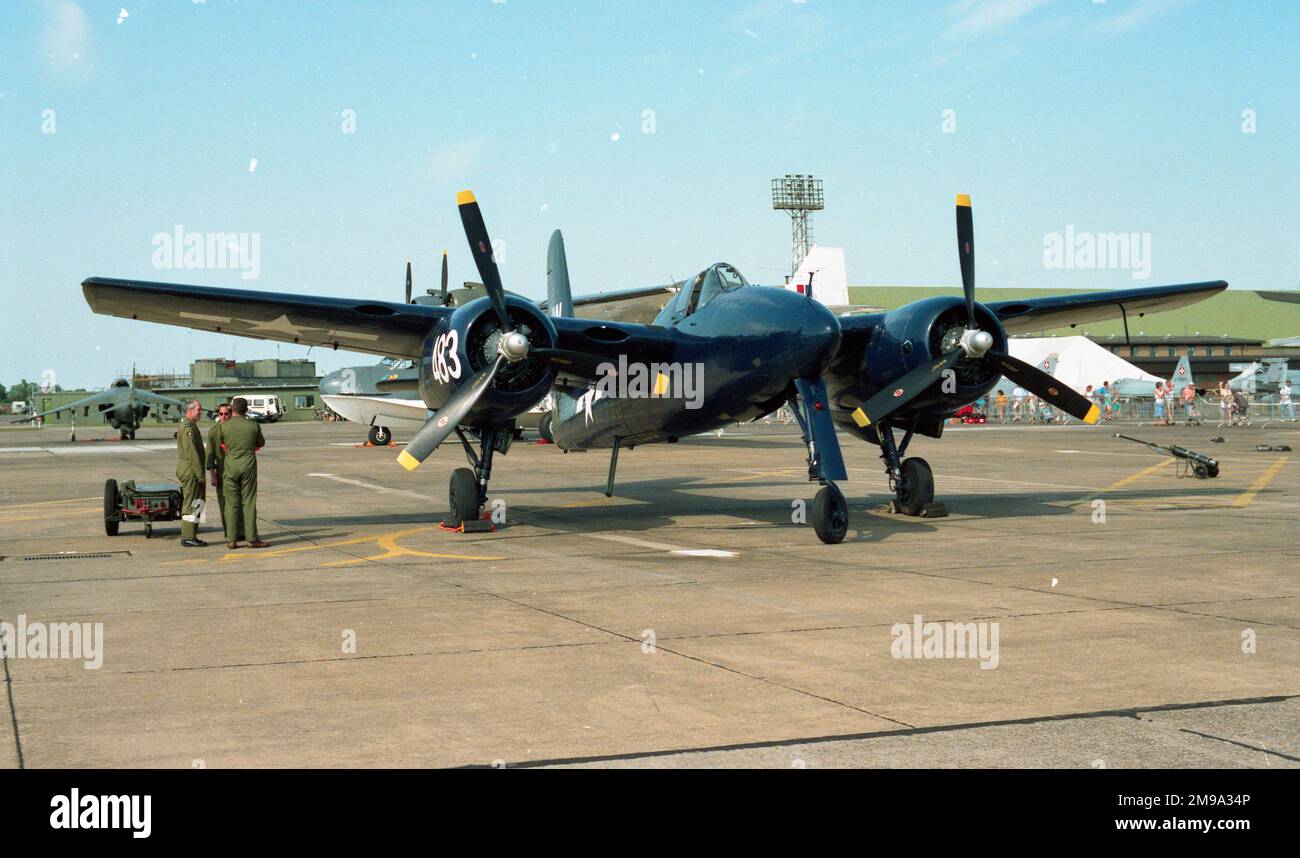 1983 aircraft hi-res stock photography and images - Alamy