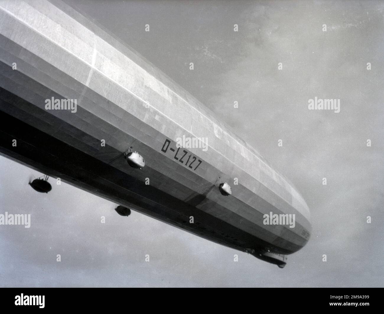 The German airship Graf Zeppelin D-LZ127 at Hanworth Air Park ...