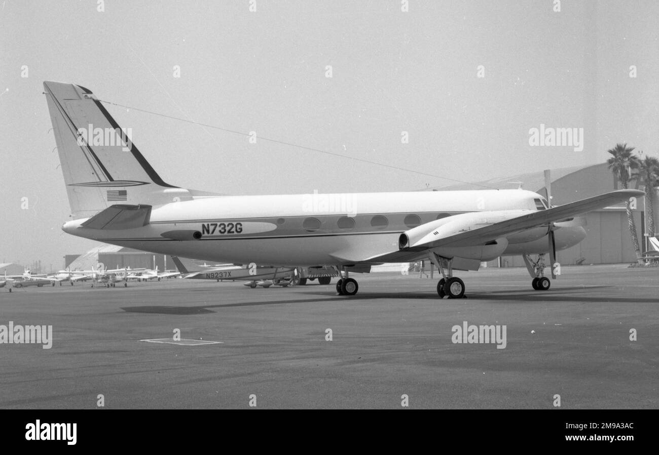 Gulfstream aircraft Black and White Stock Photos & Images - Alamy