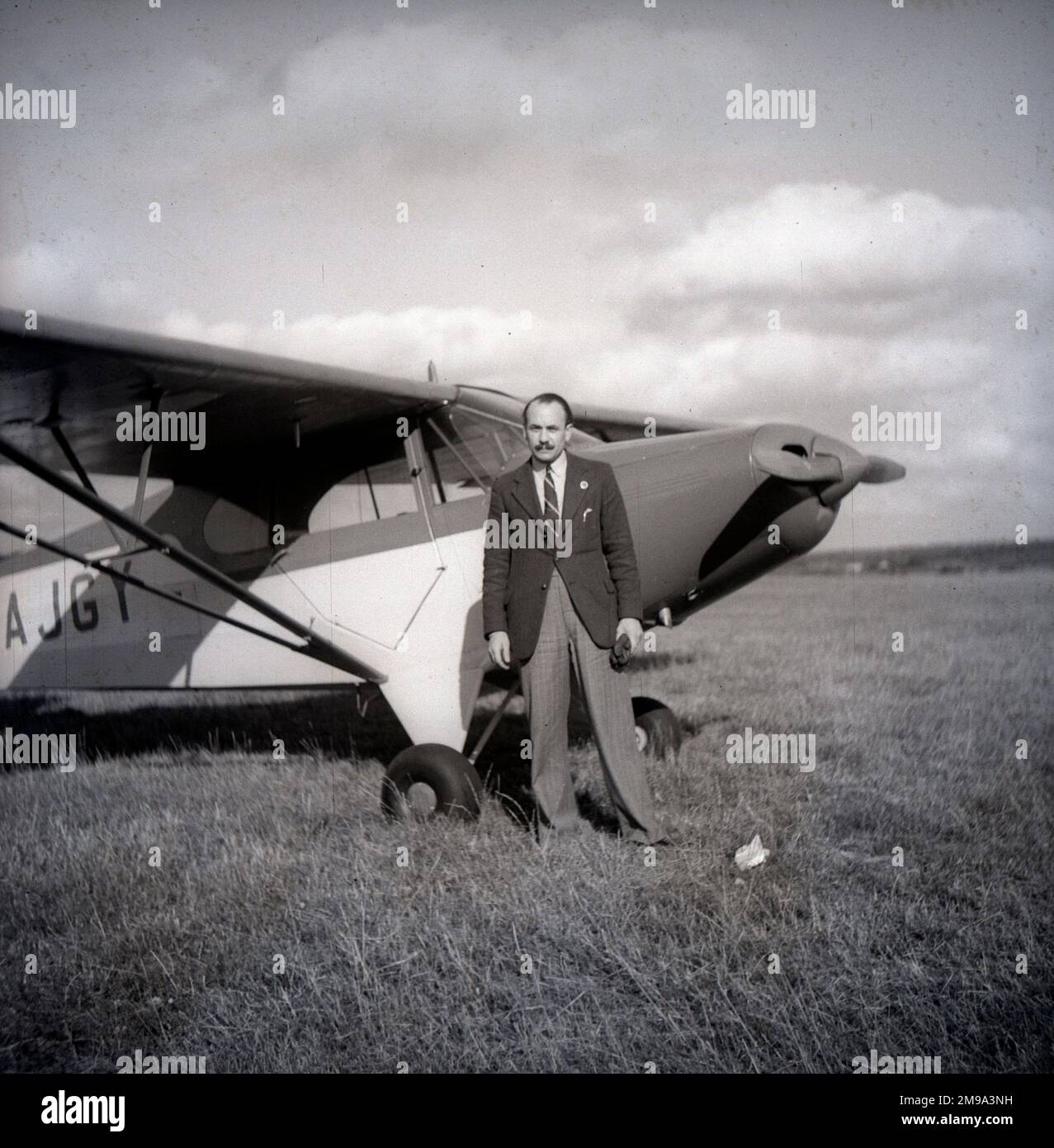 Piper Super Cruiser PY1044 - with owner Flight Lieutenant Lyder Laddie ...