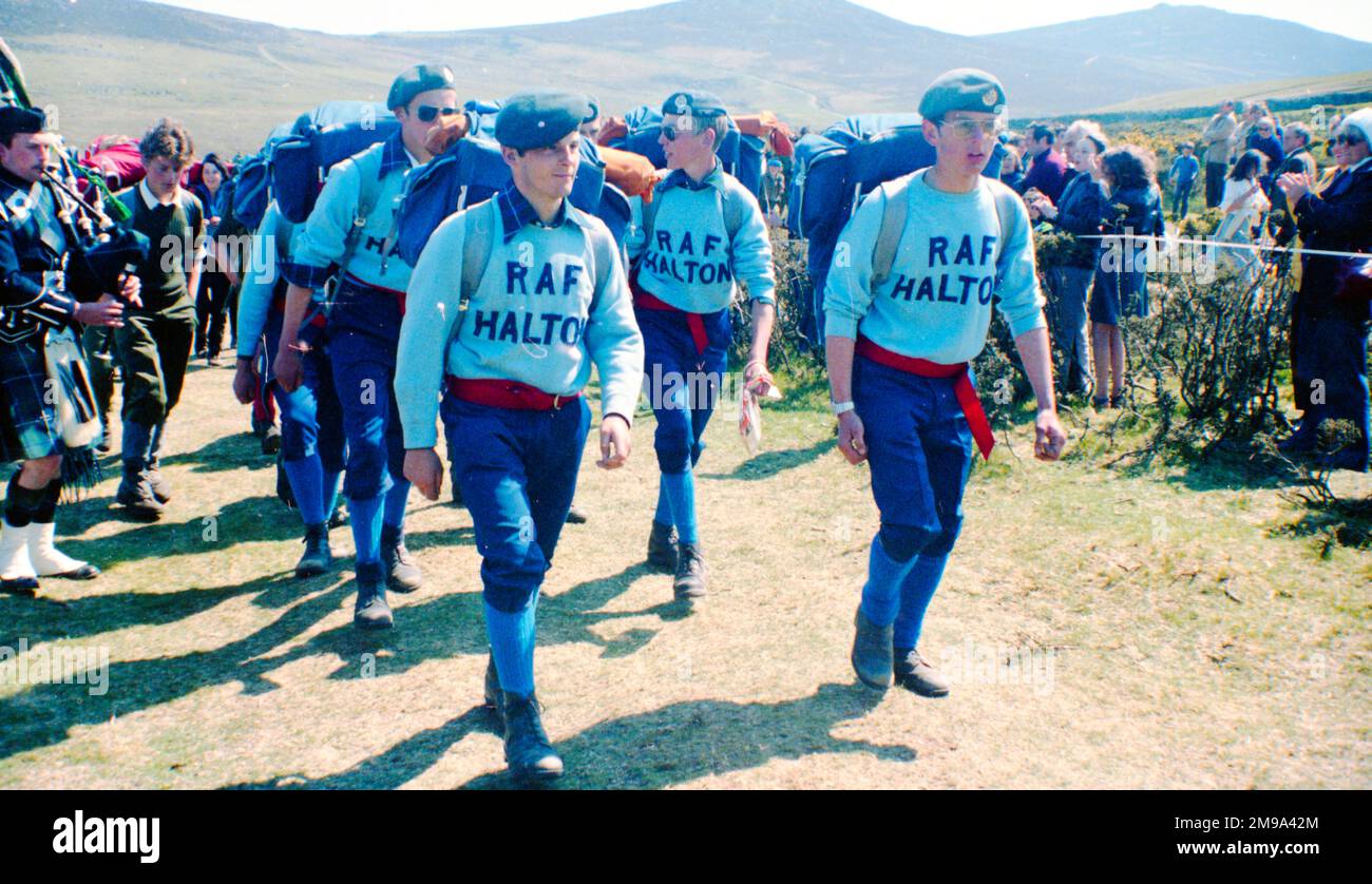 RAF Halton Apprentices competing in the 1977 Ten Tors cross-country ...