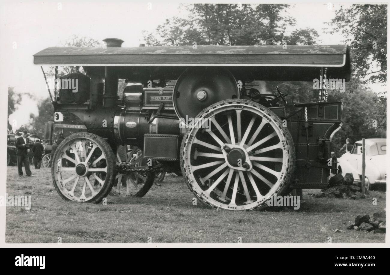 Steam Traction engine - Fowler Showmans Road Locomotive number 15319 ...