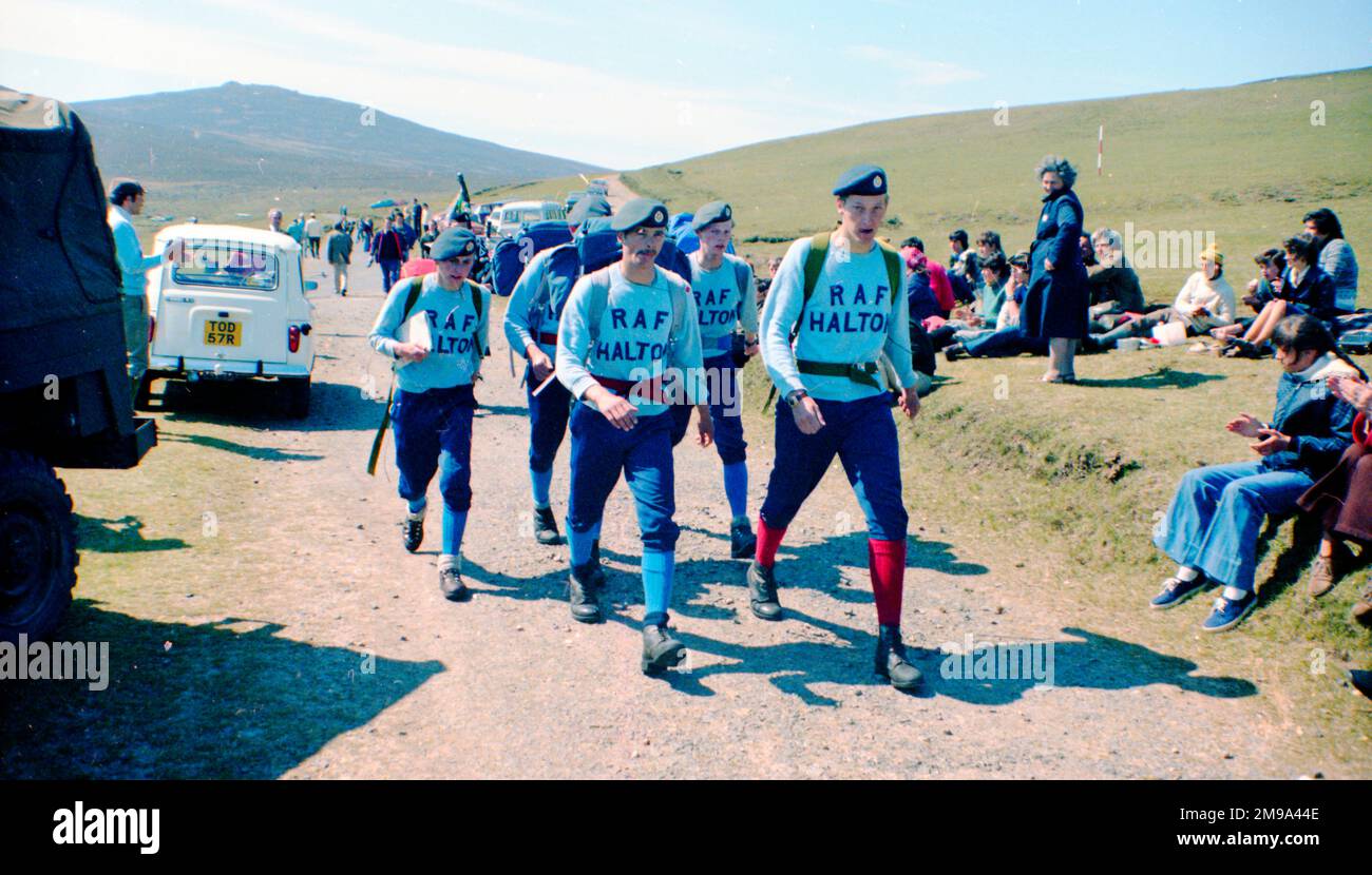 Raf halton hi-res stock photography and images - Alamy