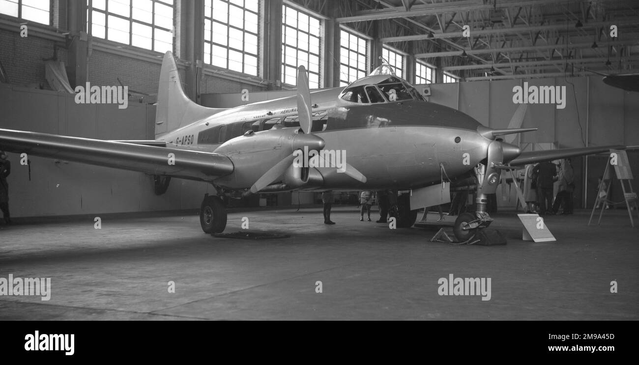 De havilland dh 104 hi-res stock photography and images - Alamy