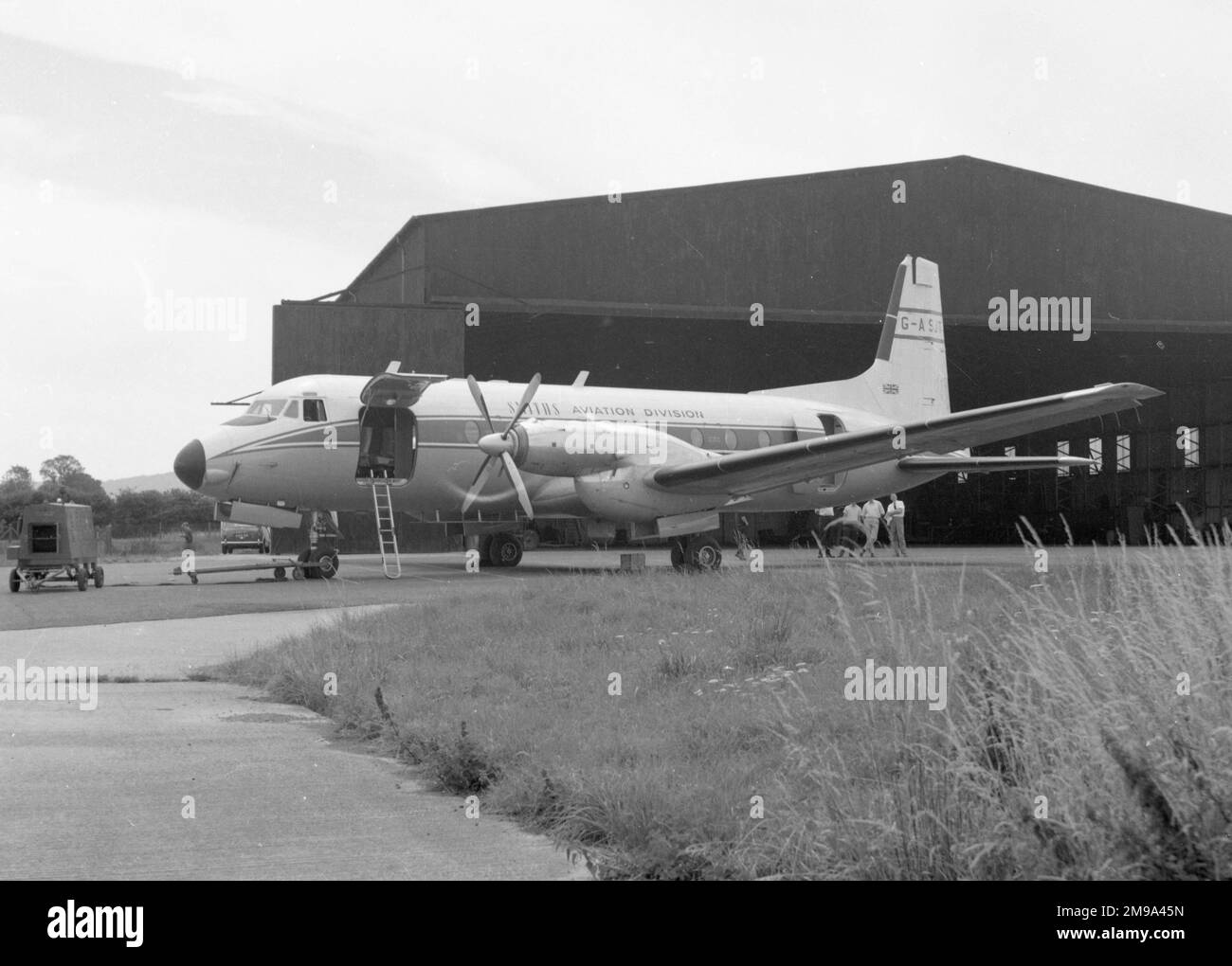 Hawker aviation hi-res stock photography and images - Alamy
