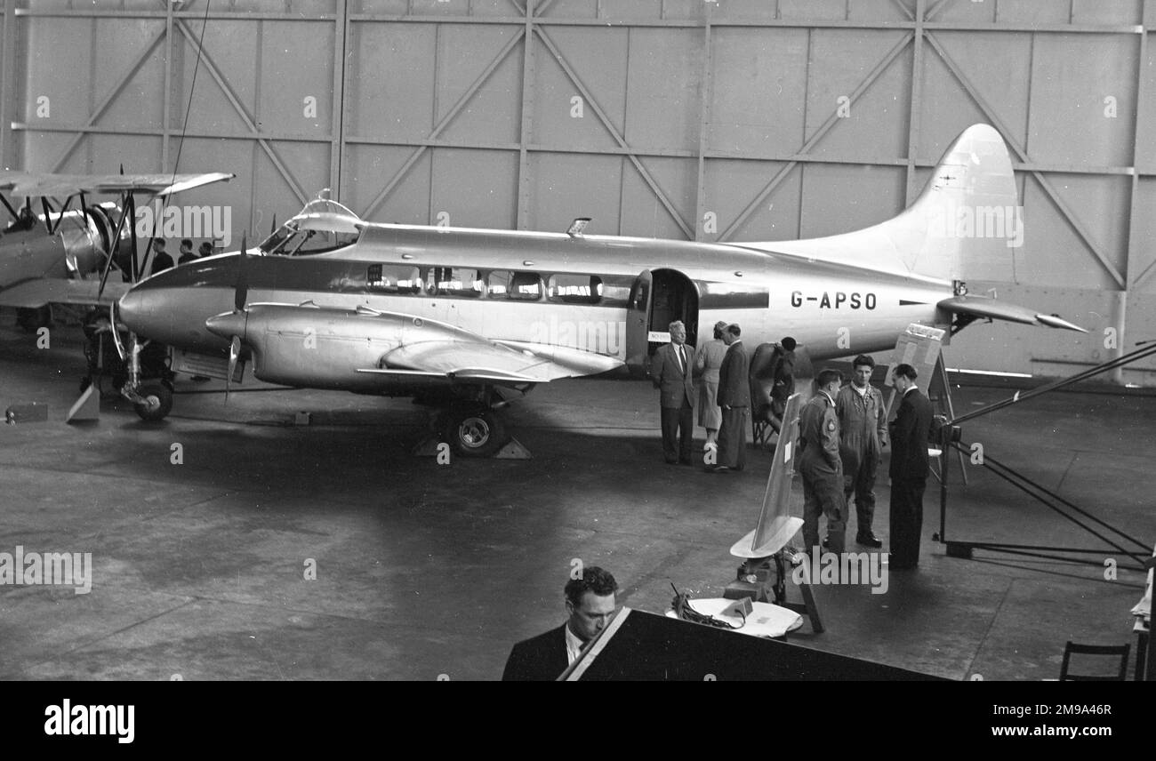 De havilland dh 104 hi-res stock photography and images - Alamy