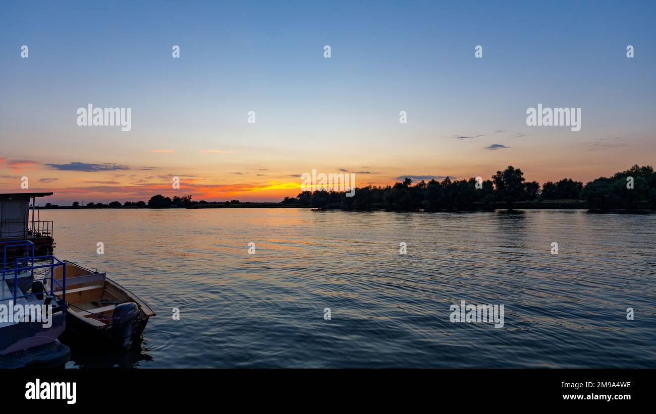 Delta sunset hi-res stock photography and images - Alamy