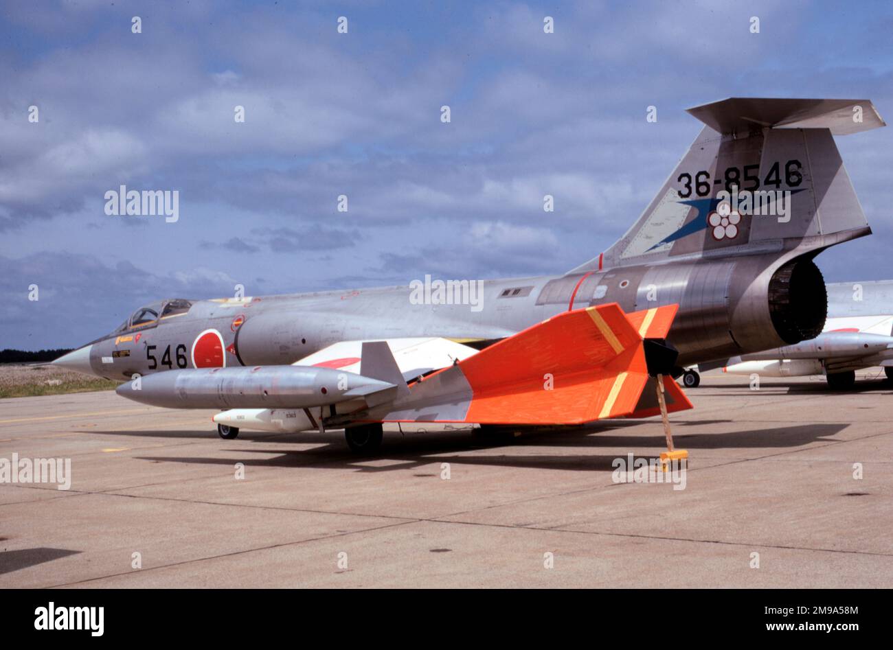Lockheed mitsubishi hi-res stock photography and images - Alamy