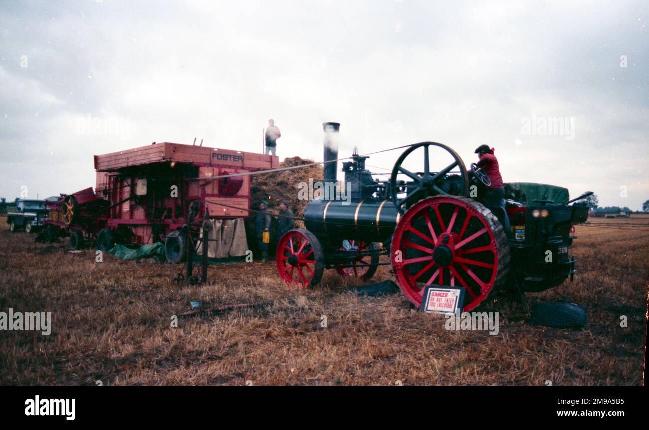 7 providing power threshing machine hi-res stock photography and images ...