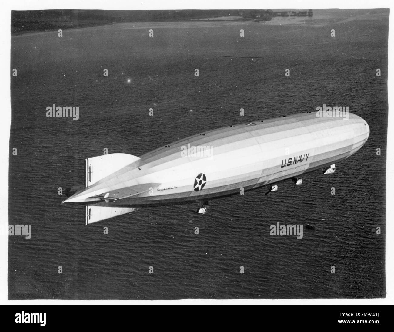 Uss shenandoah hi-res stock photography and images - Alamy