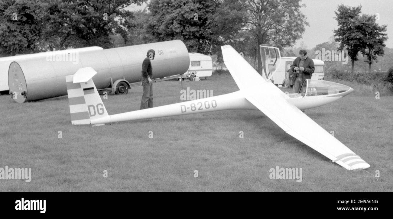 Glaser-Dirks DG-200 D-8200 - 'DG', single-seat Open-class high ...